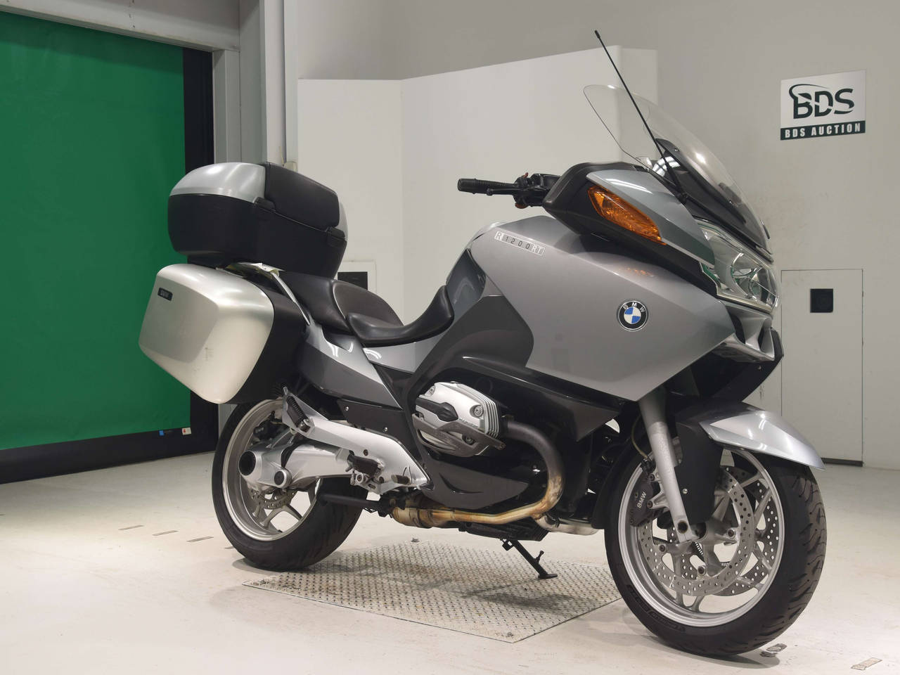 [0112] BMW R1200RT - WB10368JX5ZM05192