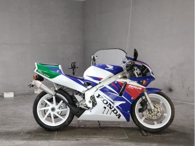 [7006] Honda NSR250R - MC28-1001675