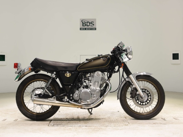 [7904] Yamaha SR400 - RH16J-005918